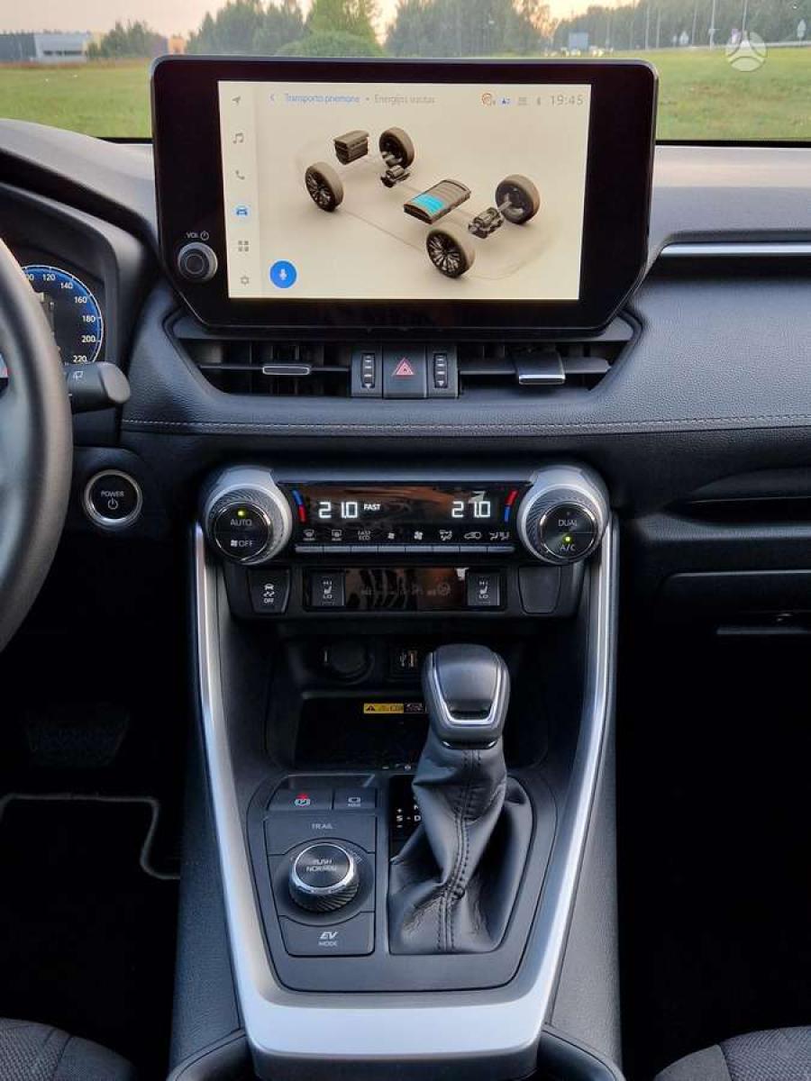 Pelēks Toyota RAV4 2025 Kauņa, ar dzinēja tilpumu 2.49 L un nobraukumu 23 tūkst. km par 35000 €, foto 38 vietnē AUTOMOTO.COM.LV