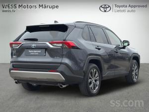Pelēks Toyota RAV4 2025 Rīga, ar dzinēja tilpumu 2.50 L un nobraukumu 27 tūkst. km par 36990 €, foto 3 vietnē AUTOMOTO.COM.LV