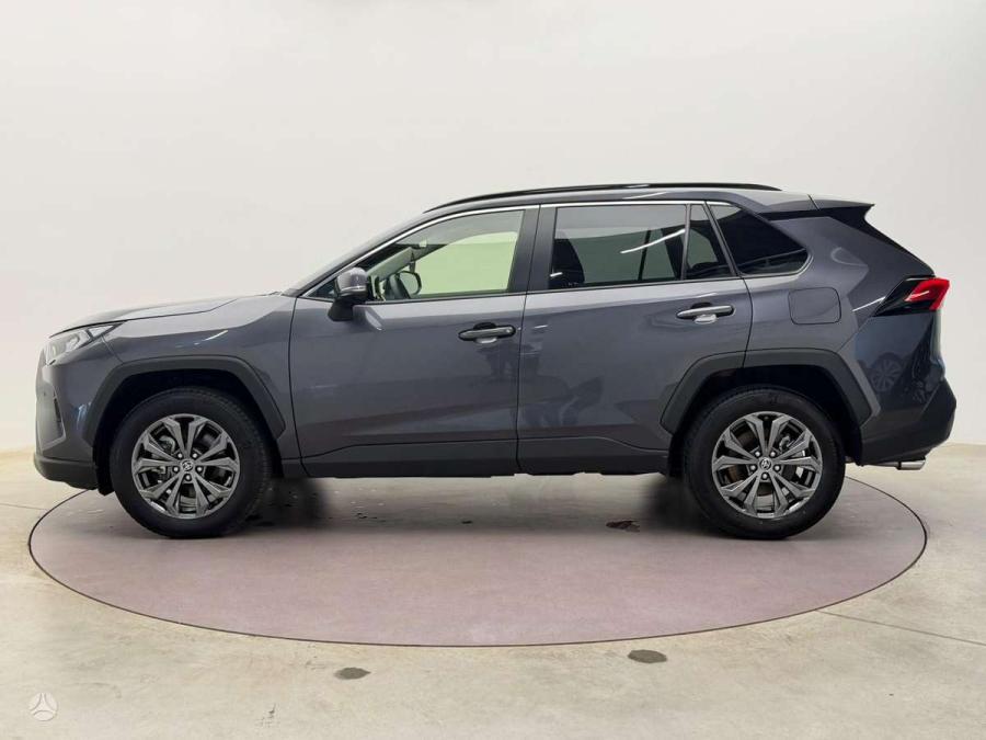 Grey Toyota RAV4 2025 in Panevezys, with an engine capacity of 2.49 L and mileage of 12 thousand km for 36990 €, photo 6 on AUTOMOTO.COM.LV