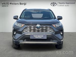 Grey Toyota RAV4 2025 in Riga, with an engine capacity of 2.50 L and mileage of 14 thousand km for 38490 €, photo 6 on AUTOMOTO.COM.LV