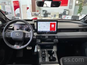 Pelēks Toyota RAV4 2026 Jēkabpils, ar dzinēja tilpumu 2.50 L un nobraukumu 13 tūkst. km par 51900 €, foto 22 vietnē AUTOMOTO.COM.LV