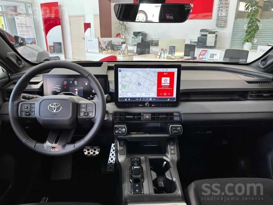 Pelēks Toyota RAV4 2026 Jēkabpils, ar dzinēja tilpumu 2.50 L un nobraukumu 13 tūkst. km par 51900 €, foto 22 vietnē AUTOMOTO.COM.LV