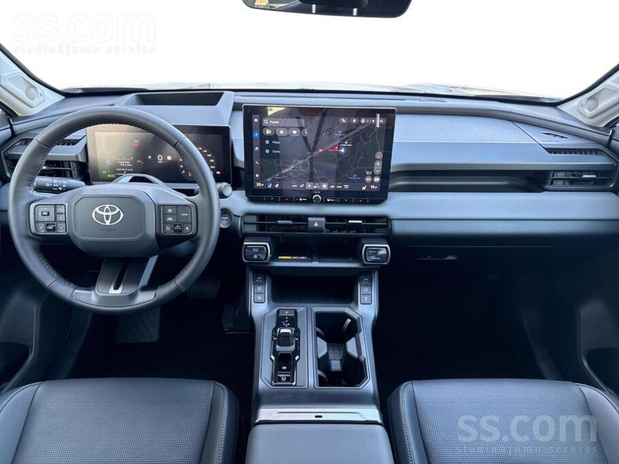 Pelēks Toyota RAV4 2026 Rīga, ar dzinēja tilpumu 2.50 L un nobraukumu 5 tūkst. km par 54400 €, foto 9 vietnē AUTOMOTO.COM.LV