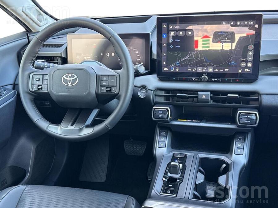Pelēks Toyota RAV4 2026 Rīga, ar dzinēja tilpumu 2.50 L un nobraukumu 5 tūkst. km par 54400 €, foto 10 vietnē AUTOMOTO.COM.LV