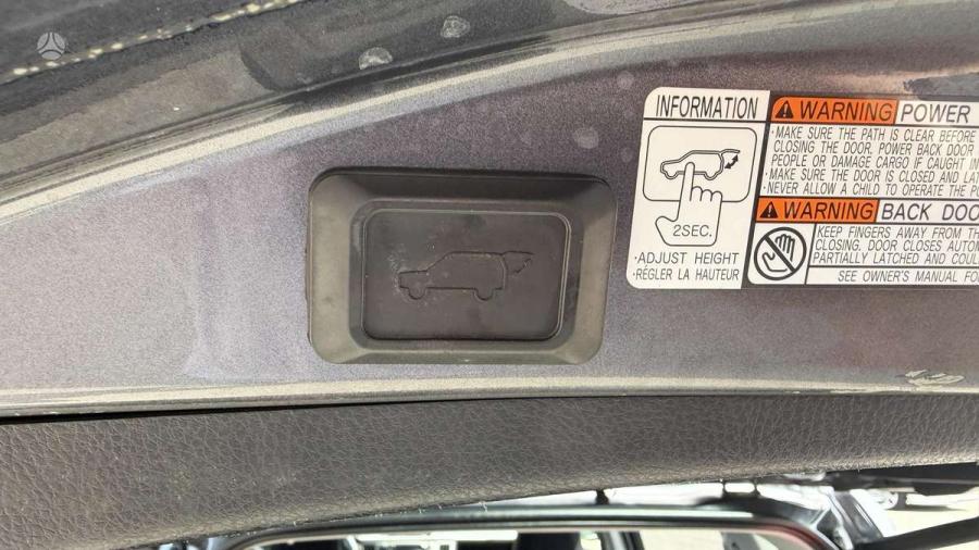 Grey Toyota RAV4 2015 in Marijampole, with an engine capacity of 2.20 L and mileage of 188 thousand km for 14650 €, photo 17 on AUTOMOTO.COM.LV