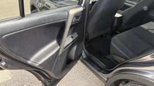 Grey Toyota RAV4 2015 in Marijampole, with an engine capacity of 2.20 L and mileage of 188 thousand km for 14650 €, photo 25 on AUTOMOTO.COM.LV