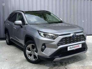 Pelēks Toyota RAV4 2019 Viļņa, ar dzinēja tilpumu 2.49 L un nobraukumu 151 tūkst. km par 22000 €, foto 3 vietnē AUTOMOTO.COM.LV