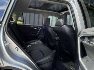 Pelēks Toyota RAV4 2019 Viļņa, ar dzinēja tilpumu 2.49 L un nobraukumu 151 tūkst. km par 22000 €, foto 8 vietnē AUTOMOTO.COM.LV