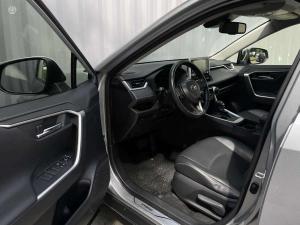 Pelēks Toyota RAV4 2019 Viļņa, ar dzinēja tilpumu 2.49 L un nobraukumu 151 tūkst. km par 22000 €, foto 11 vietnē AUTOMOTO.COM.LV