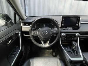 Pelēks Toyota RAV4 2019 Viļņa, ar dzinēja tilpumu 2.49 L un nobraukumu 151 tūkst. km par 22000 €, foto 12 vietnē AUTOMOTO.COM.LV