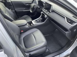 Grey Toyota RAV4 2019 in Klaipeda, with an engine capacity of 2.50 L and mileage of 65 thousand km for 24500 €, photo 13 on AUTOMOTO.COM.LV