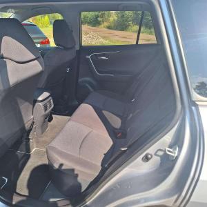 Grey Toyota RAV4 2020 in Vilnius, with an engine capacity of 2.50 L and mileage of 155 thousand km for 21300 €, photo 11 on AUTOMOTO.COM.LV