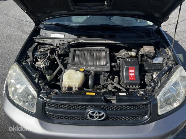 Grey Toyota RAV4 2004 in Tallinn, with an engine capacity of 2.00 L and mileage of 240 thousand km for 3200 €, photo 5 on AUTOMOTO.COM.LV