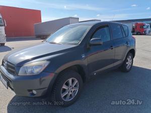 Grey Toyota RAV4 2008 in Tallinn, with an engine capacity of 2.20 L and mileage of 215 thousand km for 5200 €, photo  on AUTOMOTO.COM.LV