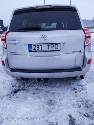 Grey Toyota RAV4 2009 in Tallinn, with an engine capacity of 2.00 L and mileage of 200 thousand km for 5800 €, photo 6 on AUTOMOTO.COM.LV