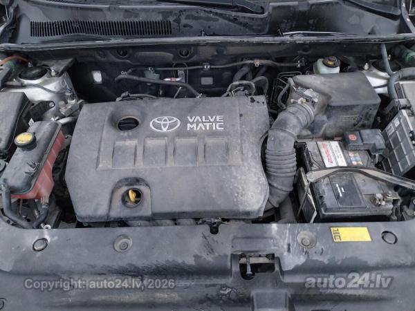 Grey Toyota RAV4 2009 in Tallinn, with an engine capacity of 2.00 L and mileage of 200 thousand km for 5800 €, photo 11 on AUTOMOTO.COM.LV