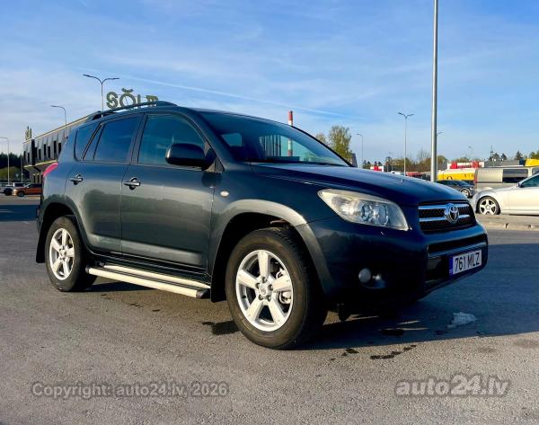 Grey Toyota RAV4 2009 in Tallinn, with an engine capacity of 2.00 L and mileage of 170 thousand km for 6200 €, photo 1 on AUTOMOTO.COM.LV