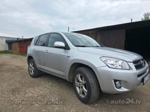 Grey Toyota RAV4 2010 in Tallinn, with an engine capacity of 2.20 L and mileage of 162 thousand km for 7200 €, photo  on AUTOMOTO.COM.LV