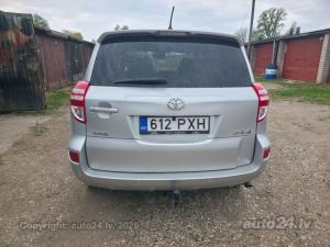 Grey Toyota RAV4 2010 in Tallinn, with an engine capacity of 2.20 L and mileage of 162 thousand km for 7200 €, photo 15 on AUTOMOTO.COM.LV