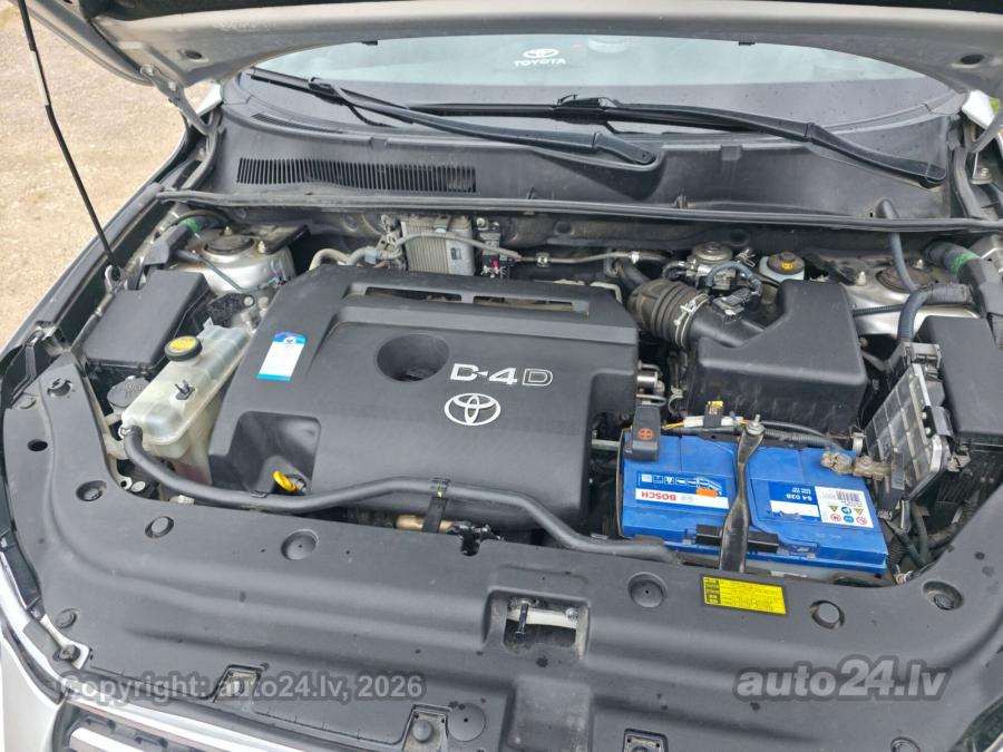 Grey Toyota RAV4 2010 in Tallinn, with an engine capacity of 2.20 L and mileage of 162 thousand km for 7200 €, photo 18 on AUTOMOTO.COM.LV