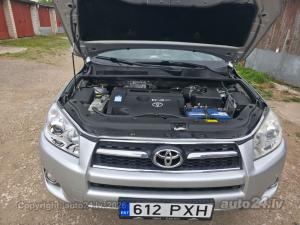 Grey Toyota RAV4 2010 in Tallinn, with an engine capacity of 2.20 L and mileage of 162 thousand km for 7200 €, photo 19 on AUTOMOTO.COM.LV