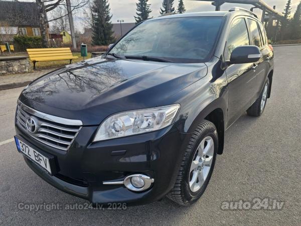Pelēks Toyota RAV4 2011 Paide, ar dzinēja tilpumu 2.00 L un nobraukumu 222 tūkst. km par 8650 €, foto 1 vietnē AUTOMOTO.COM.LV