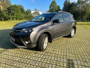 Grey Toyota RAV4 2013 in Keila, with an engine capacity of 2.00 L and mileage of 156 thousand km for 14300 €, photo  on AUTOMOTO.COM.LV