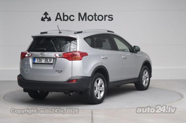 Grey Toyota RAV4 2014 in Tallinn, with an engine capacity of 2.00 L and mileage of 177 thousand km for 11990 €, photo 4 on AUTOMOTO.COM.LV