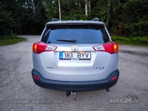 Pelēks Toyota RAV4 2014 Peltsamā, ar dzinēja tilpumu 2.00 L un nobraukumu 257 tūkst. km par 10500 €, foto 8 vietnē AUTOMOTO.COM.LV