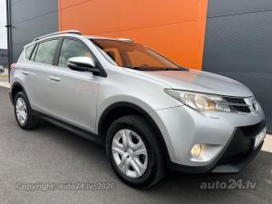 Pelēks Toyota RAV4 2015 Kuresāre, ar dzinēja tilpumu 2.00 L un nobraukumu 147 tūkst. km par 13390 €, foto 4 vietnē AUTOMOTO.COM.LV