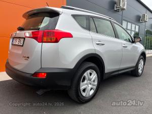 Pelēks Toyota RAV4 2015 Kuresāre, ar dzinēja tilpumu 2.00 L un nobraukumu 147 tūkst. km par 13390 €, foto 7 vietnē AUTOMOTO.COM.LV