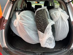 Pelēks Toyota RAV4 2015 Kuresāre, ar dzinēja tilpumu 2.00 L un nobraukumu 147 tūkst. km par 13390 €, foto 16 vietnē AUTOMOTO.COM.LV