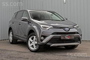 Grey Toyota RAV4 2016 in Ogre, with an engine capacity of 2.50 L and mileage of 168 thousand km for 15900 €, photo  on AUTOMOTO.COM.LV