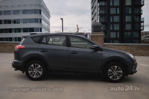 Grey Toyota RAV4 2016 in Tallinn, with an engine capacity of 2.50 L and mileage of 274 thousand km for 11999 €, photo 4 on AUTOMOTO.COM.LV