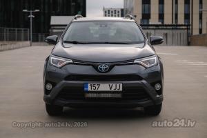 Grey Toyota RAV4 2016 in Tallinn, with an engine capacity of 2.50 L and mileage of 274 thousand km for 11999 €, photo 10 on AUTOMOTO.COM.LV