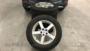 Grey Toyota RAV4 2016 in Tallinn, with an engine capacity of 2.50 L and mileage of 274 thousand km for 11999 €, photo 21 on AUTOMOTO.COM.LV