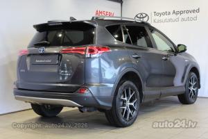 Pelēks Toyota RAV4 2017 Tallina, ar dzinēja tilpumu 2.50 L un nobraukumu 16 tūkst. km par 17990 €, foto 4 vietnē AUTOMOTO.COM.LV