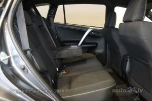 Pelēks Toyota RAV4 2017 Tallina, ar dzinēja tilpumu 2.50 L un nobraukumu 16 tūkst. km par 17990 €, foto 8 vietnē AUTOMOTO.COM.LV