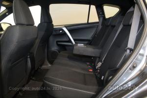 Pelēks Toyota RAV4 2017 Tallina, ar dzinēja tilpumu 2.50 L un nobraukumu 16 tūkst. km par 17990 €, foto 19 vietnē AUTOMOTO.COM.LV