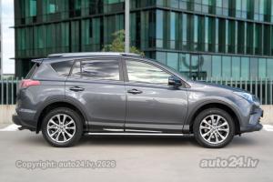 Pelēks Toyota RAV4 2017 Tallina, ar dzinēja tilpumu 2.50 L un nobraukumu 24 tūkst. km par 21200 €, foto 3 vietnē AUTOMOTO.COM.LV