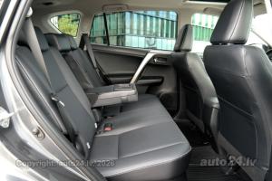 Pelēks Toyota RAV4 2017 Tallina, ar dzinēja tilpumu 2.50 L un nobraukumu 24 tūkst. km par 21200 €, foto 11 vietnē AUTOMOTO.COM.LV