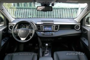 Pelēks Toyota RAV4 2017 Tallina, ar dzinēja tilpumu 2.50 L un nobraukumu 24 tūkst. km par 21200 €, foto 12 vietnē AUTOMOTO.COM.LV