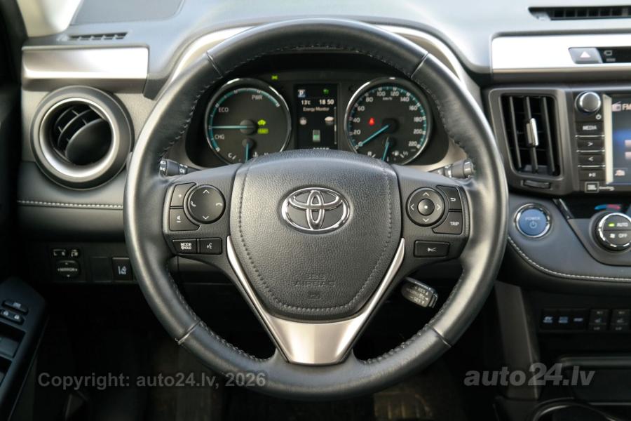 Pelēks Toyota RAV4 2017 Tallina, ar dzinēja tilpumu 2.50 L un nobraukumu 24 tūkst. km par 21200 €, foto 15 vietnē AUTOMOTO.COM.LV
