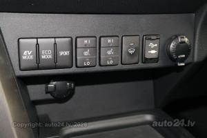 Pelēks Toyota RAV4 2017 Tallina, ar dzinēja tilpumu 2.50 L un nobraukumu 24 tūkst. km par 21200 €, foto 16 vietnē AUTOMOTO.COM.LV