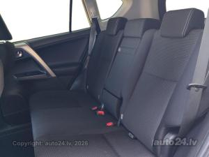 Серый Тойота РАВ 4 2017 в Таллин, объемом двигателя 2.49 л и пробегом 185 тыс. км за 16495 €, фото 20 на AUTOMOTO.COM.LV
