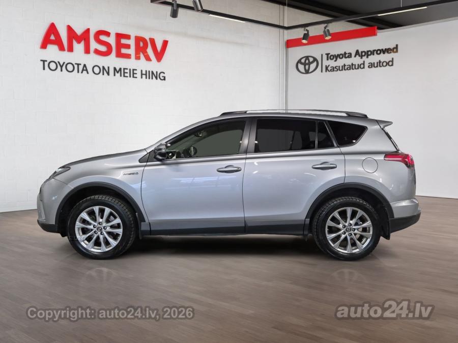 Pelēks Toyota RAV4 2017 Tallina, ar dzinēja tilpumu 2.50 L un nobraukumu 149 tūkst. km par 18990 €, foto 4 vietnē AUTOMOTO.COM.LV