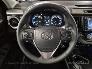 Pelēks Toyota RAV4 2017 Tallina, ar dzinēja tilpumu 2.50 L un nobraukumu 149 tūkst. km par 18990 €, foto 13 vietnē AUTOMOTO.COM.LV