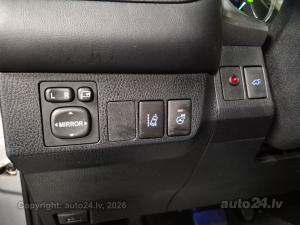 Pelēks Toyota RAV4 2017 Tallina, ar dzinēja tilpumu 2.50 L un nobraukumu 149 tūkst. km par 18990 €, foto 17 vietnē AUTOMOTO.COM.LV