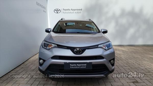 Pelēks Toyota RAV4 2018 Tallina, ar dzinēja tilpumu 1.99 L un nobraukumu 101 tūkst. km par 18895 €, foto 5 vietnē AUTOMOTO.COM.LV