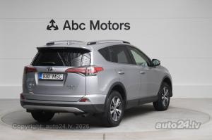 Pelēks Toyota RAV4 2018 Tallina, ar dzinēja tilpumu 2.00 L un nobraukumu 123 tūkst. km par 18390 €, foto 5 vietnē AUTOMOTO.COM.LV